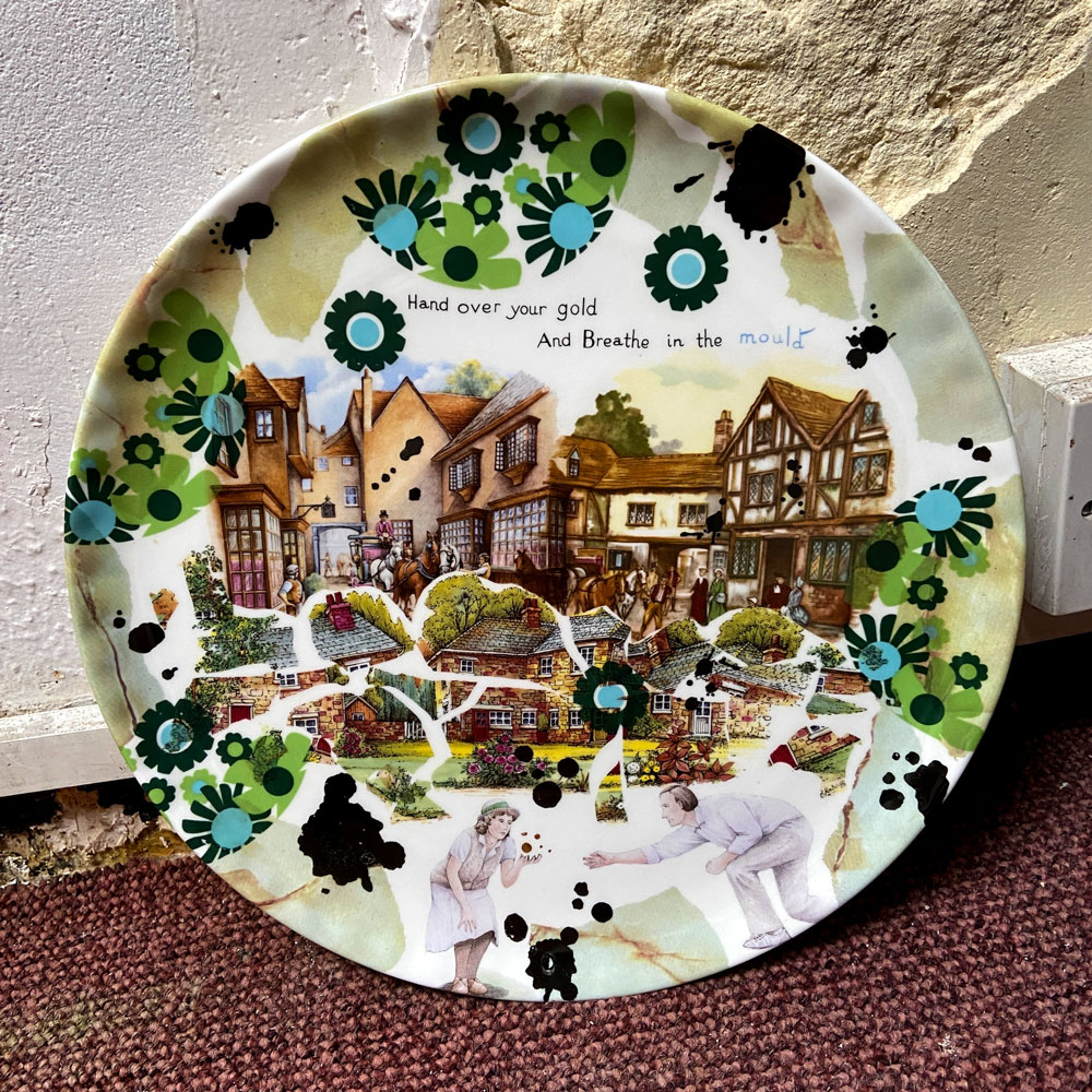 Hand Over Your Gold: Weekly News - PEOPLES REPUBLIC OF STOKES CROFT