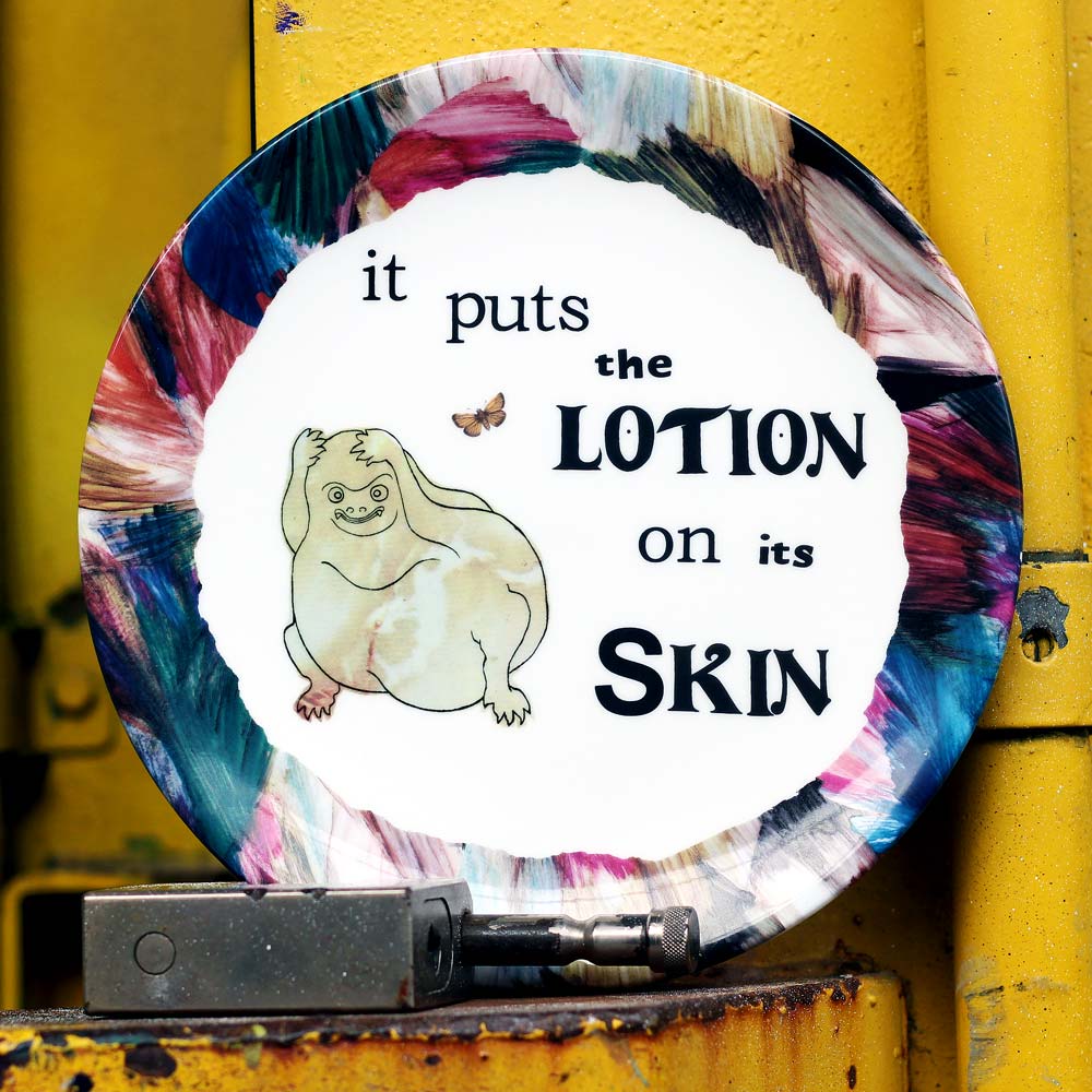 "It puts the lotion on its skin": Weekly News - PEOPLES REPUBLIC OF ...